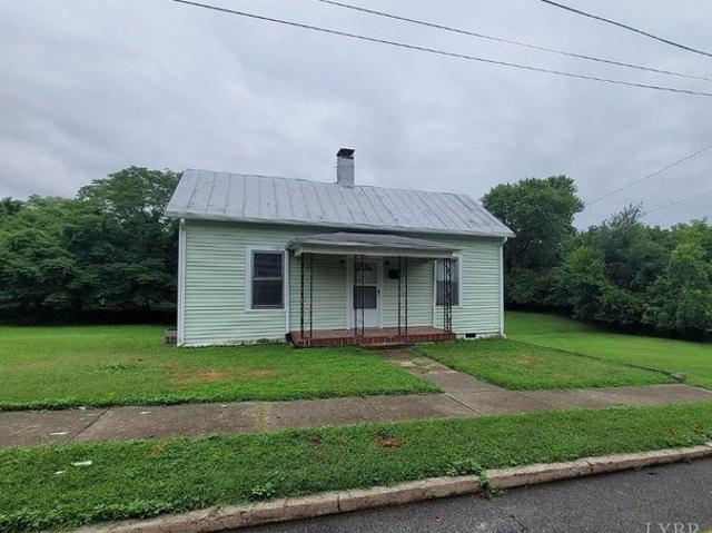 117 Glen Oak Dr, Danville, VA 24541