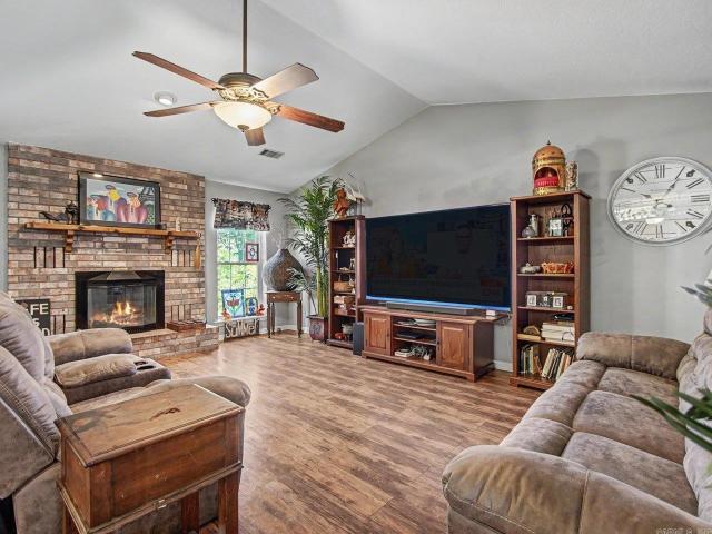 117 Gregory Cove