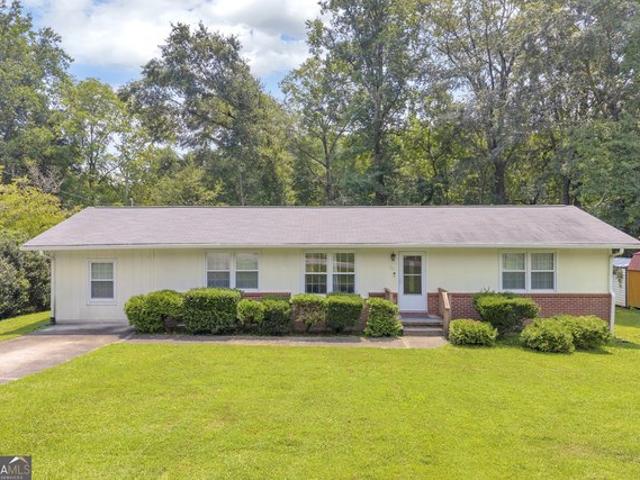117 Green Valley Dr, Toccoa, GA 30577