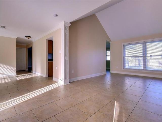 117 Devereux Drive