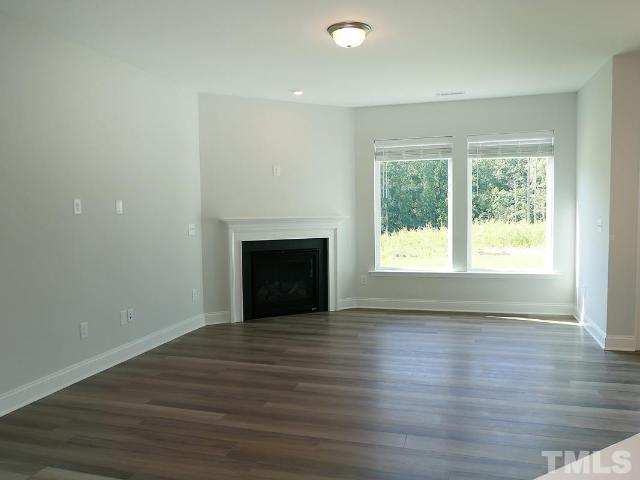 117 Deardom Way