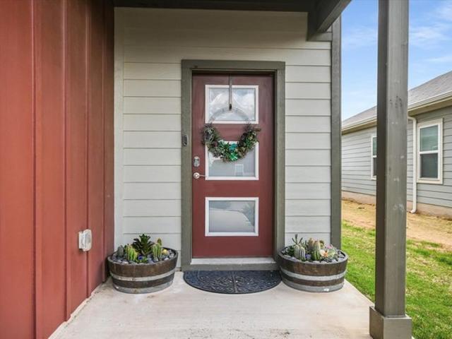 117 Deserti Rd, Leander, TX 78641