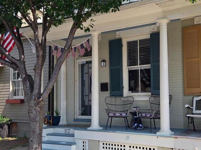 117 E 5Th Street