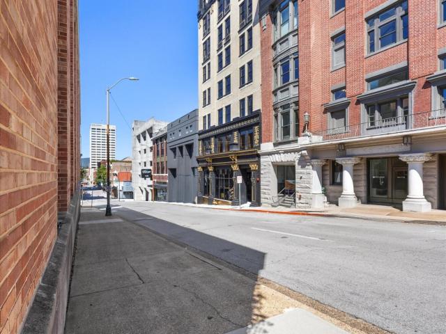 117 E 7th Street # 610 E