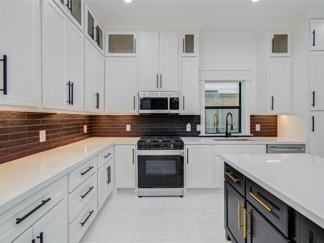 117 E 38th Street