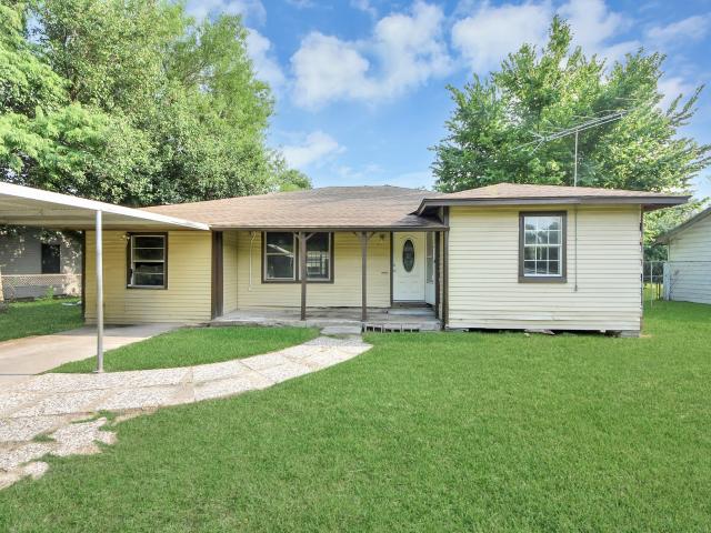 117 E Witcher Lane