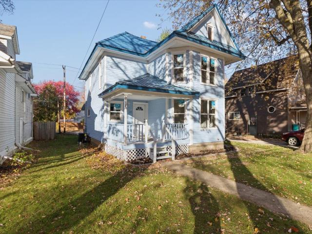 117 E Wright Avenue