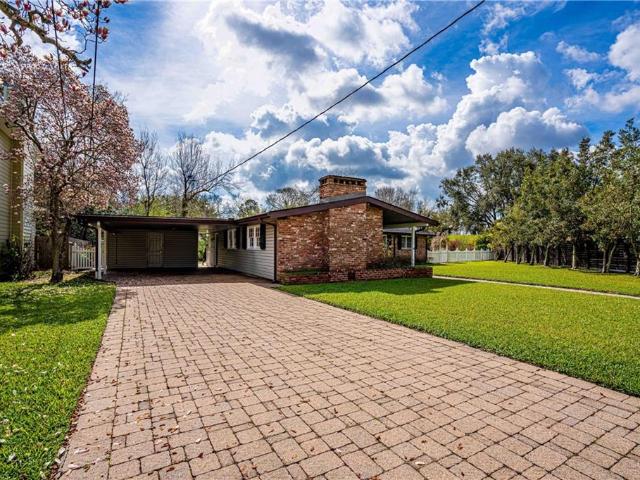 117 E Henfer Avenue