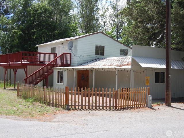 117 E Lake Street