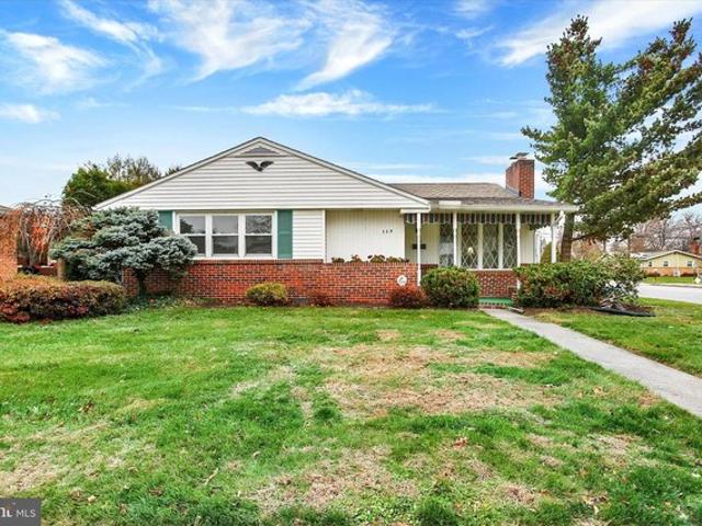 117 E Maplewood Ave, Mechanicsburg, PA 17055