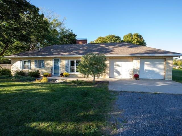 117 E State St, Etna Green, IN 46524