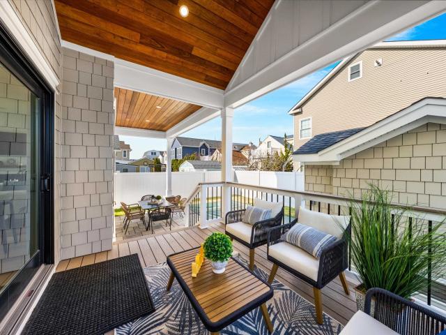 117 E Syracuse Ave, Wildwood Crest, NJ 08260 | MLS #260840