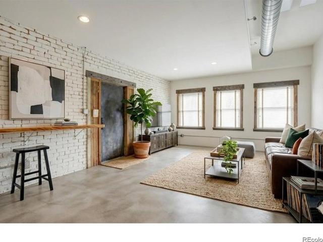 117 Elati St Apt 3, Denver, CO 80223