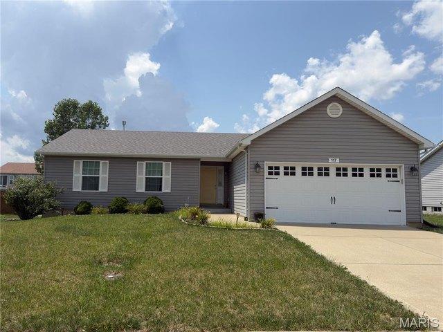 117 Falcons Crest Dr, Wright City, MO 63390