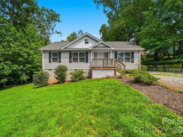 117 Falls St, Morganton, NC 28655