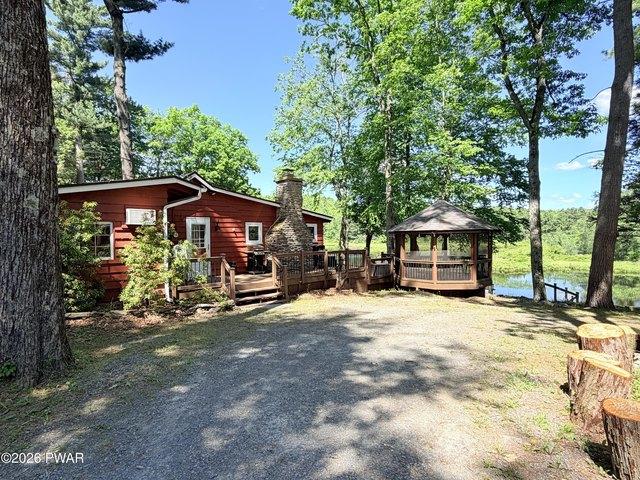 117 Kleinhans Pond Rd, Hawley, PA 18428