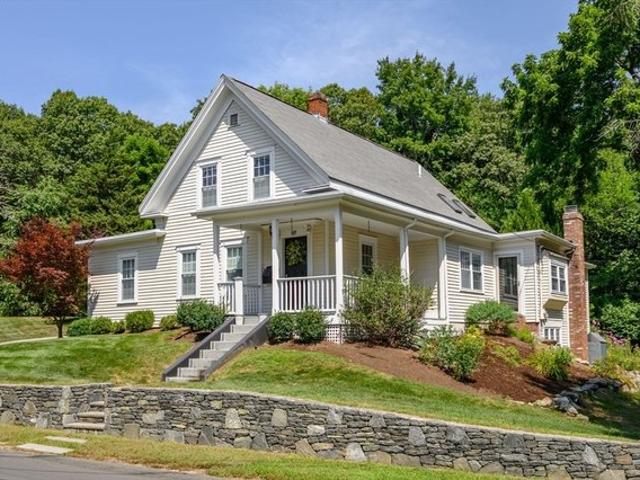 117 Hobart St, Hingham, MA 02043