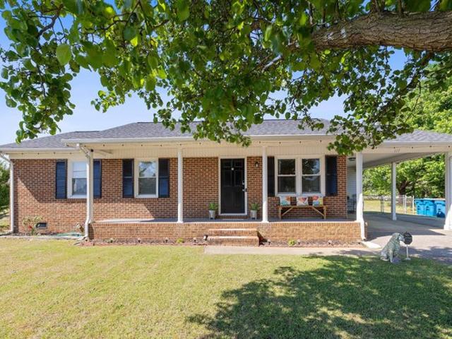 117 Holly Ave, Dunn, NC 28334