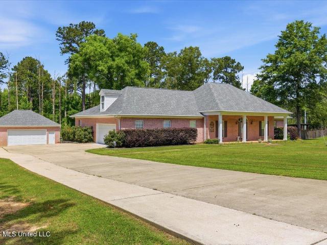 117 Holly Bush Place