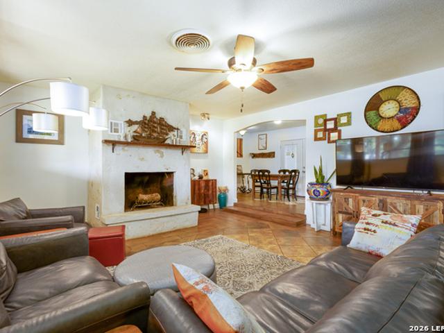 117 Hilltop Dr