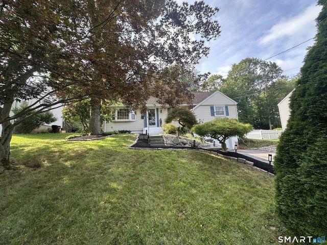 117 Hyde Rd, West Hartford, CT 06117