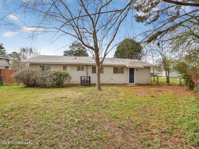 117 James Monroe Place