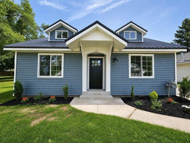 117 Oliver Dr, Houghton Lake, MI 48629