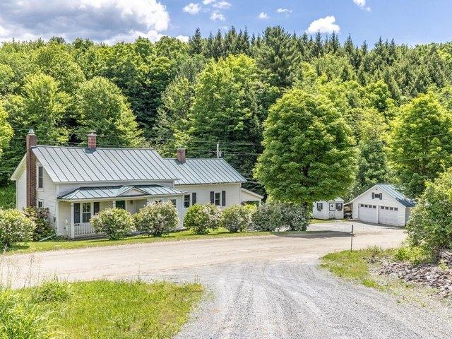 117 Osgood Hill Rd, Essex, VT 05452