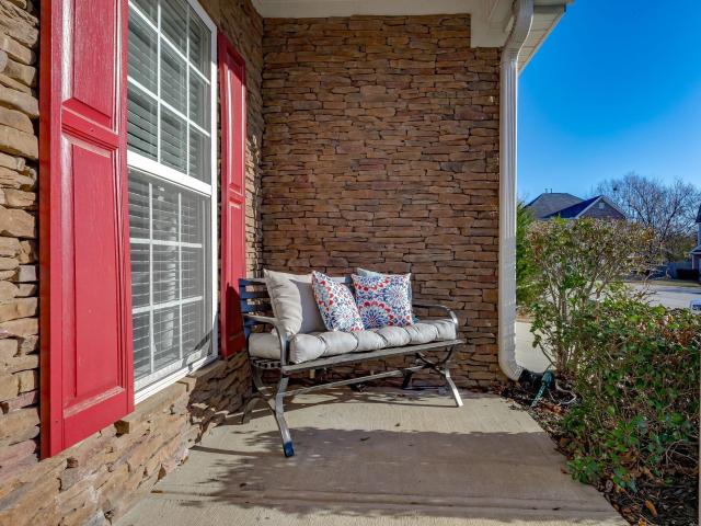 117 Loganberry Court
