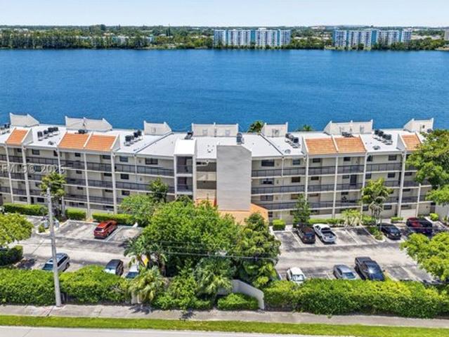 117 Lake Emerald Dr Apt 408, Oakland Park, FL 33309