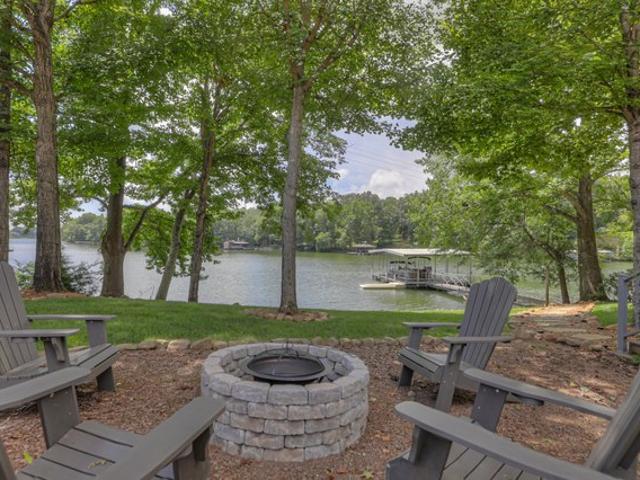 117 Lake St, Estill Springs, TN 37330
