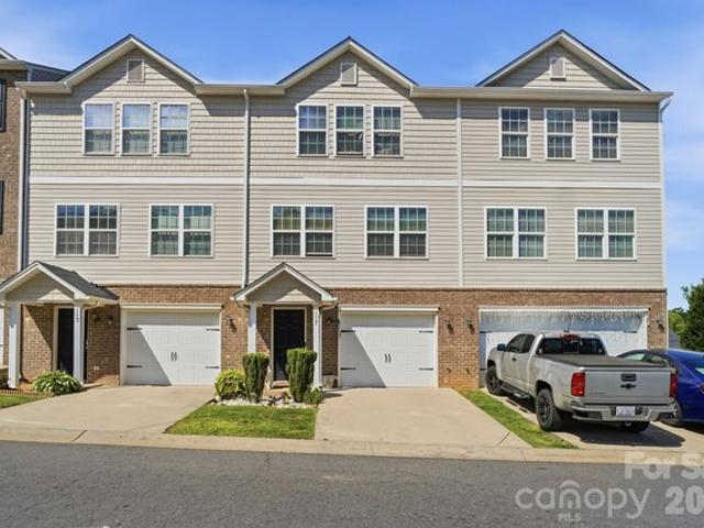 117 Langhorne Dr, Mount Holly, NC 28120