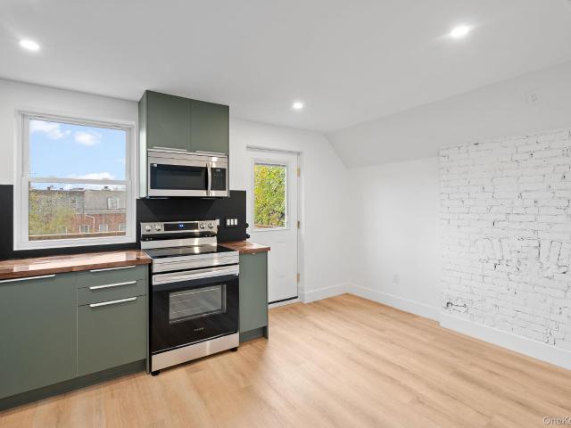 117 Lander Street 3