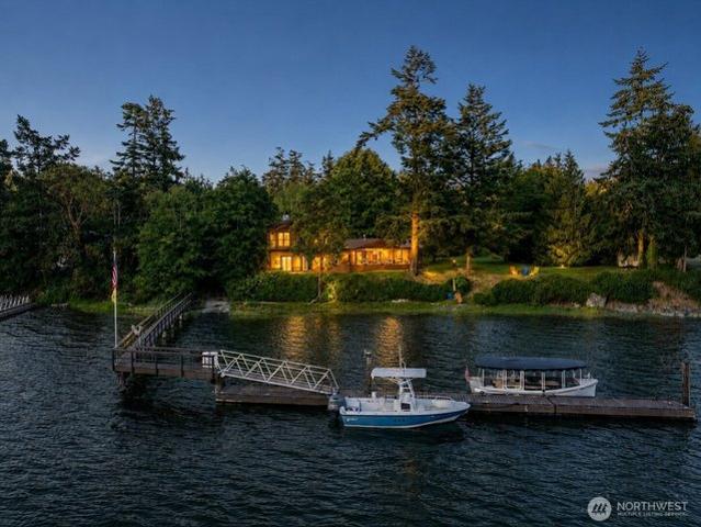 117 Legend Ln, Orcas Island, WA 98243