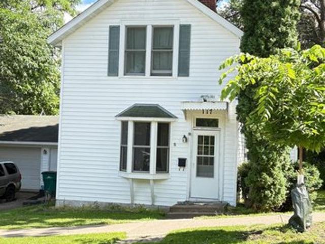 117 Linden St W, Stillwater, MN 55082