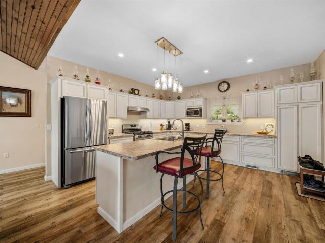 117 Mount Major Highway