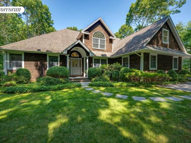 117 Montauk Blvd, East Hampton, NY 11937