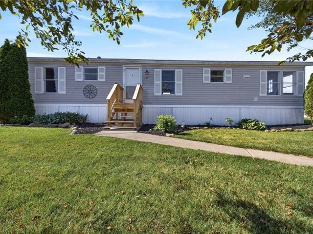 117 Montana Ln, Clifton Springs, NY 14432