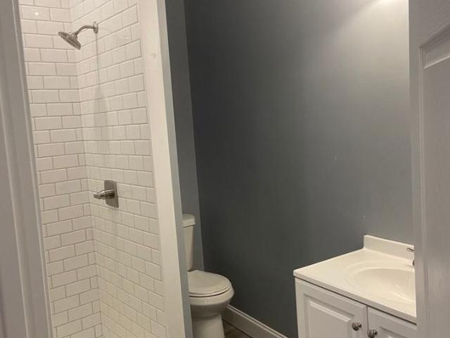 117 Maine Street Ram and Bull 2 Bedroom Apartment for Rent at 117 Maine St, Brunswick, ME 04011