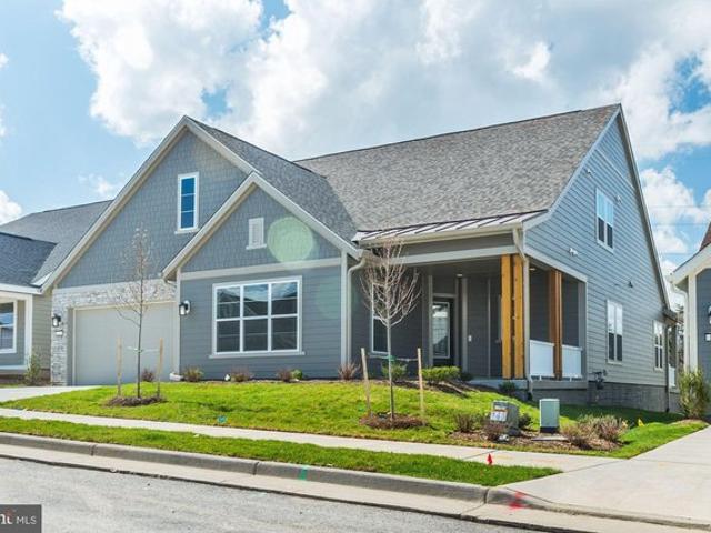 117 Mallard Dr, Lake Frederick, VA 22630