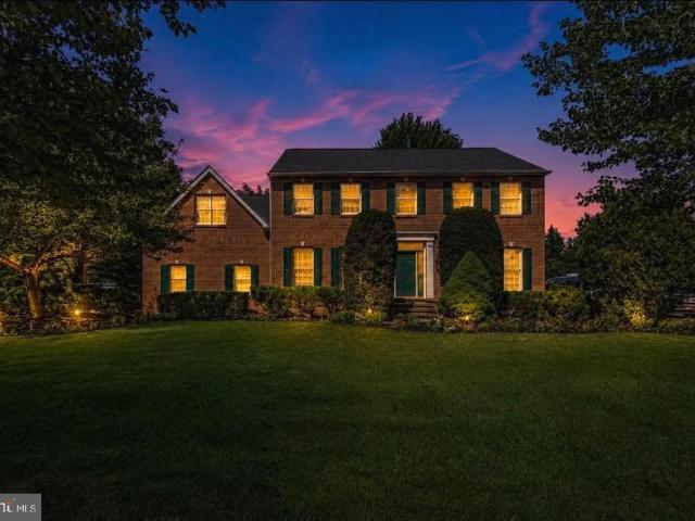 117 Mallard Drive W
