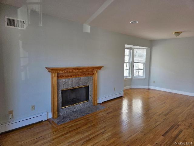 117 Manorhaven Boulevard