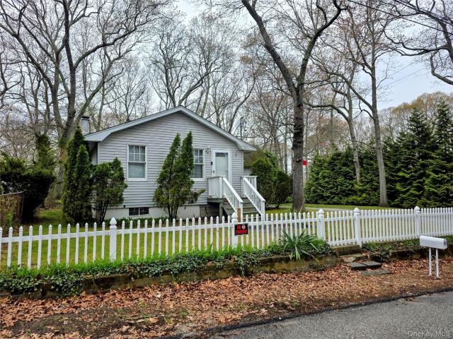 117 Maple Ave S, Flanders, NY 11901 | MLS #994199