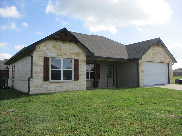 117 Mill St, Emory, TX 75440
