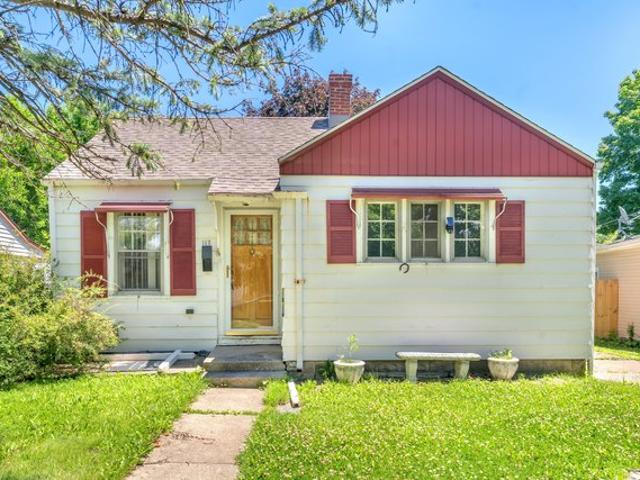117 N Colorado St, Hobart, IN 46342