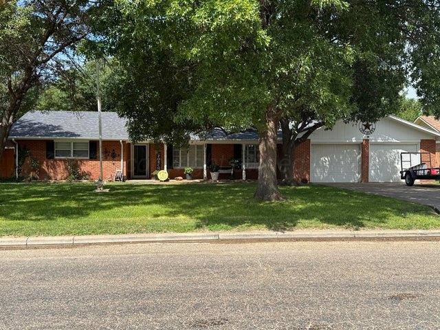 117 N Kingwood St, Hereford, TX 79045
