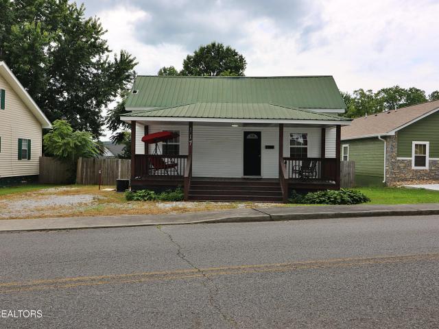 117 N Main St