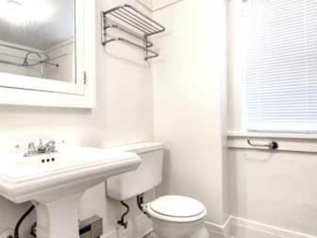 117 NW Trinity Pl 1 Bedroom Apartment for Rent at 117 Nw Trinity Pl, Portland, OR 97209 Northwest District