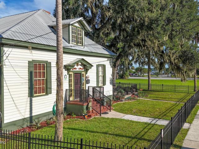 117 S 3rd St, Palatka, FL 32177 | MLS #2102