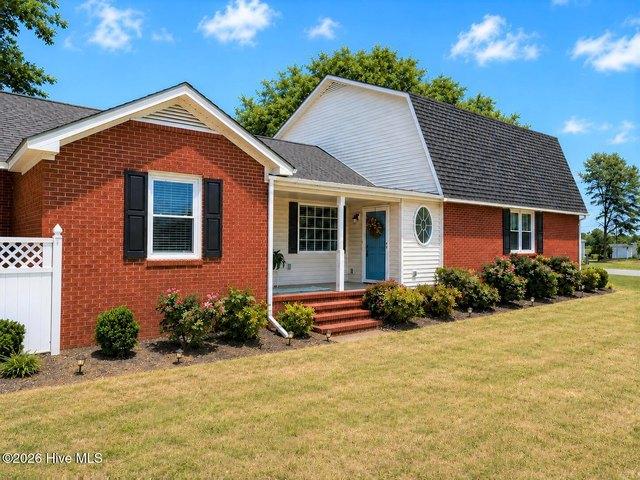 117 S Thomas St, Beulaville, NC 28518